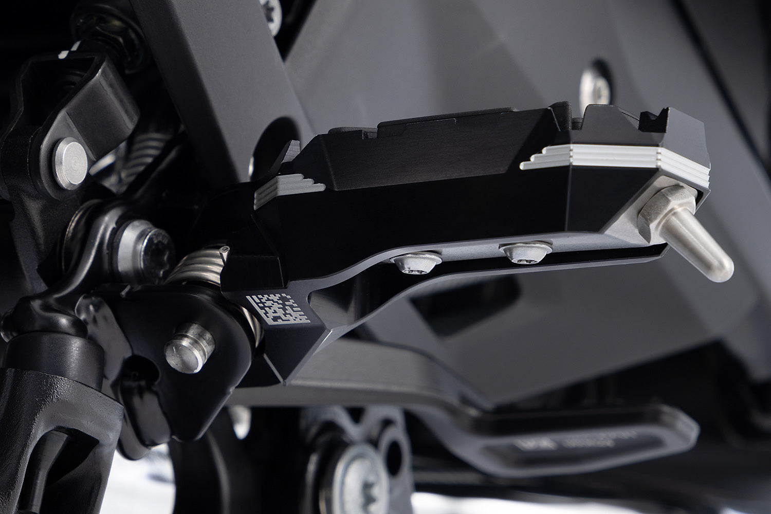 Lean angle indicators for the original Option 719 footrests R 1300 GS ...
