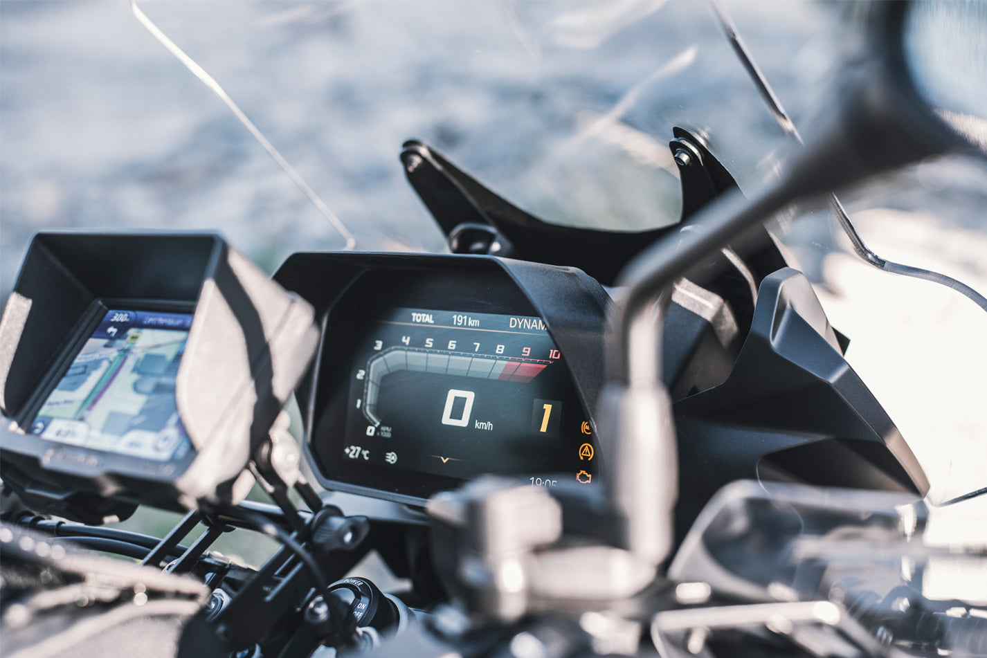 Glare shield for Cockpit TFT 6.5 inch – Connectivity Display [Black ...